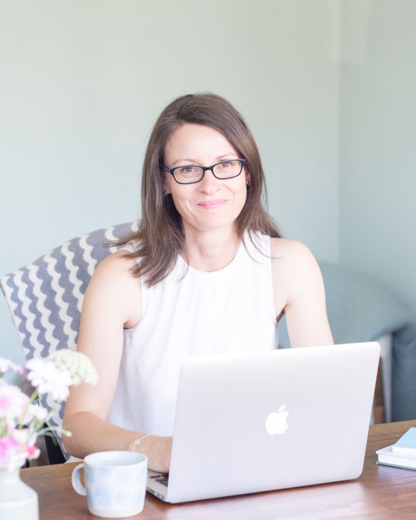 The many ways to sell ONE thing in your content - Sarah Richards Social